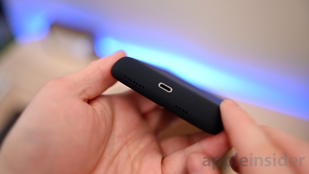 Review Apple s IPhone Smart Battery Case Finally Grows Up AppleInsider