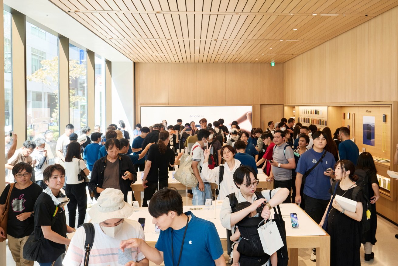 Tokyo's Apple Ginza welcomes thousands to its reopening - General Discussion Discussions on ...