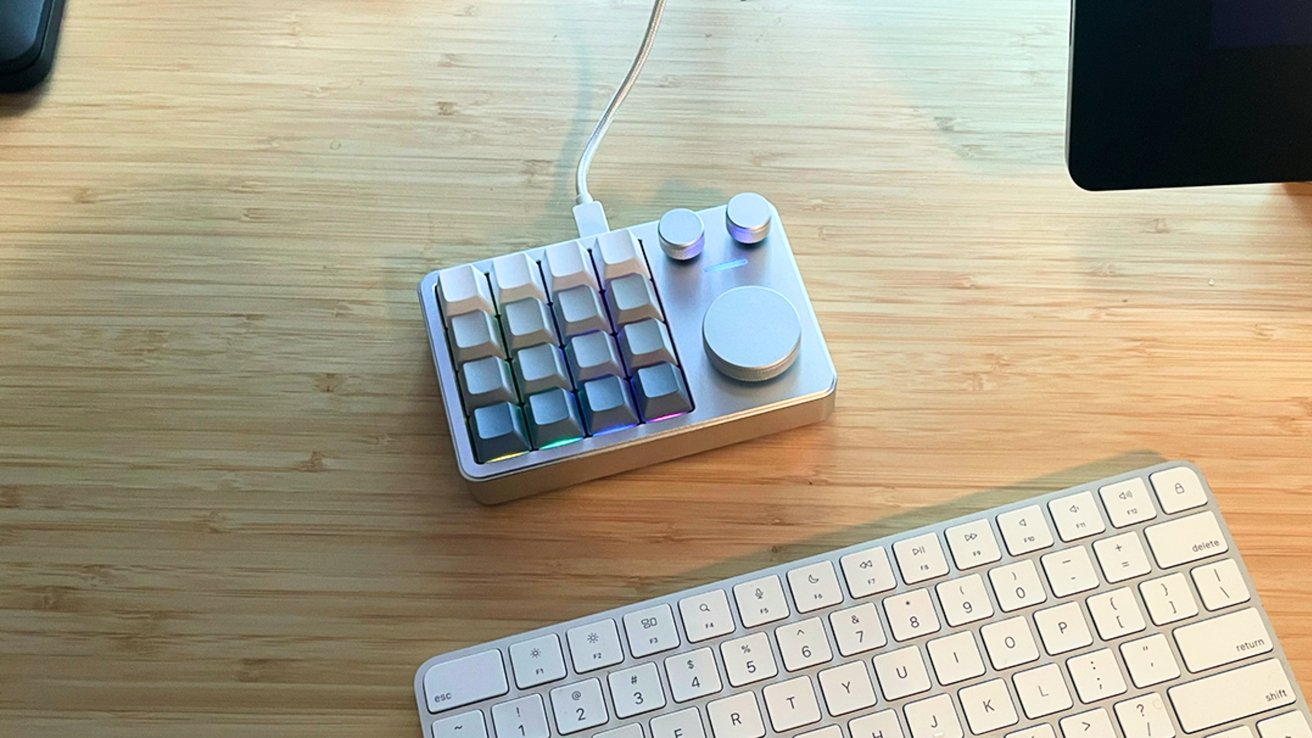 KiiBoom Cybrix 16 review: specs, features, price