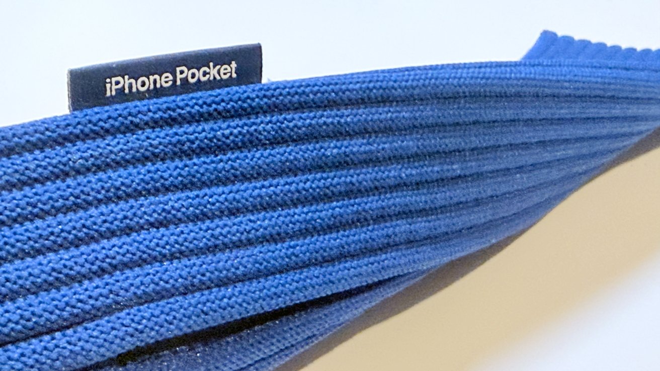 iPhone Pocket hands on: Pull your iPod Socks up
