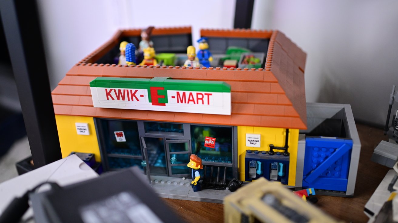 Andrew O'Hara's 2025 desk setup: A full studio with ample storage and ...