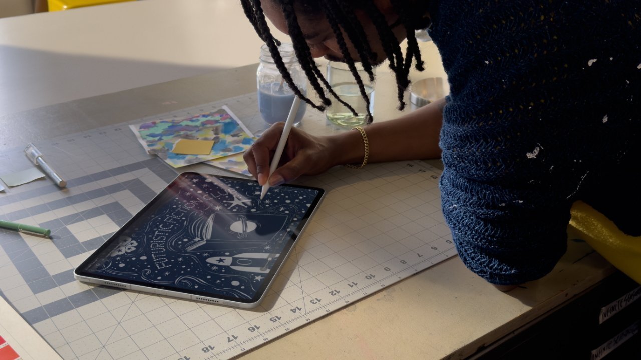 Compared: Apple Creator Studio vs Adobe Creative Cloud Pro